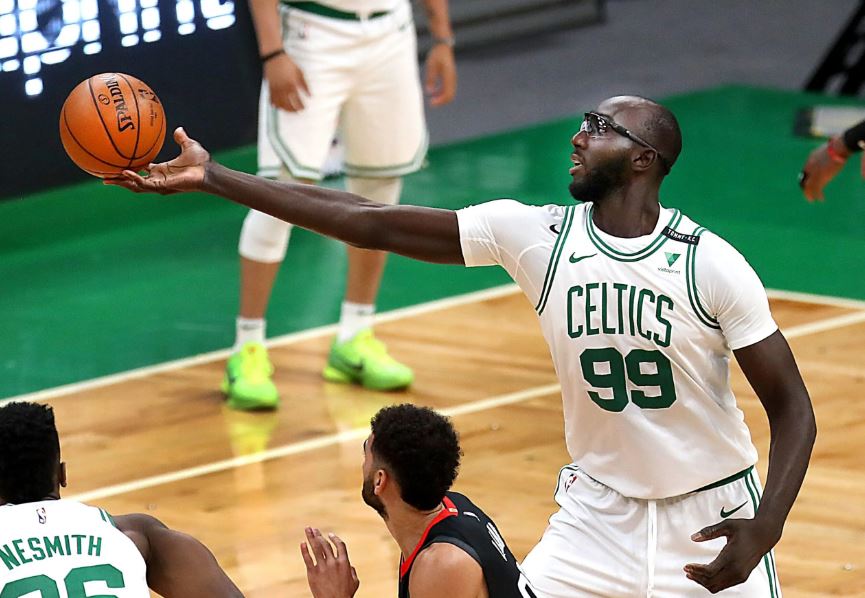 Tacko Fall, famoso gigante da NBA, assina com outro time na China