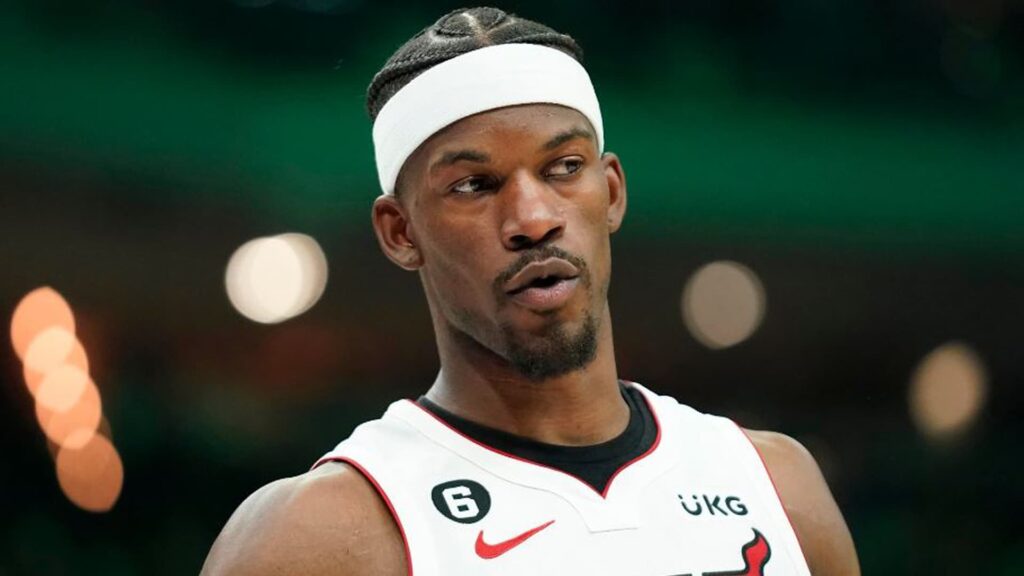 Jimmy Butler aparece em clipe de famosa banda e surpreende todo mundo