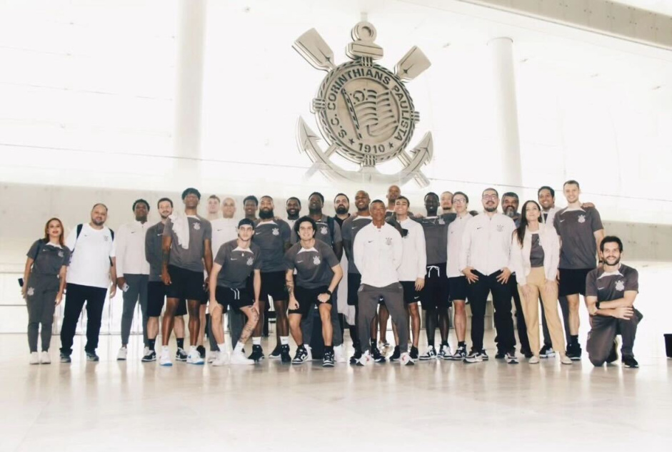 Elenco do Corinthians elege seus jogadores favoritos da NBA; veja nomes